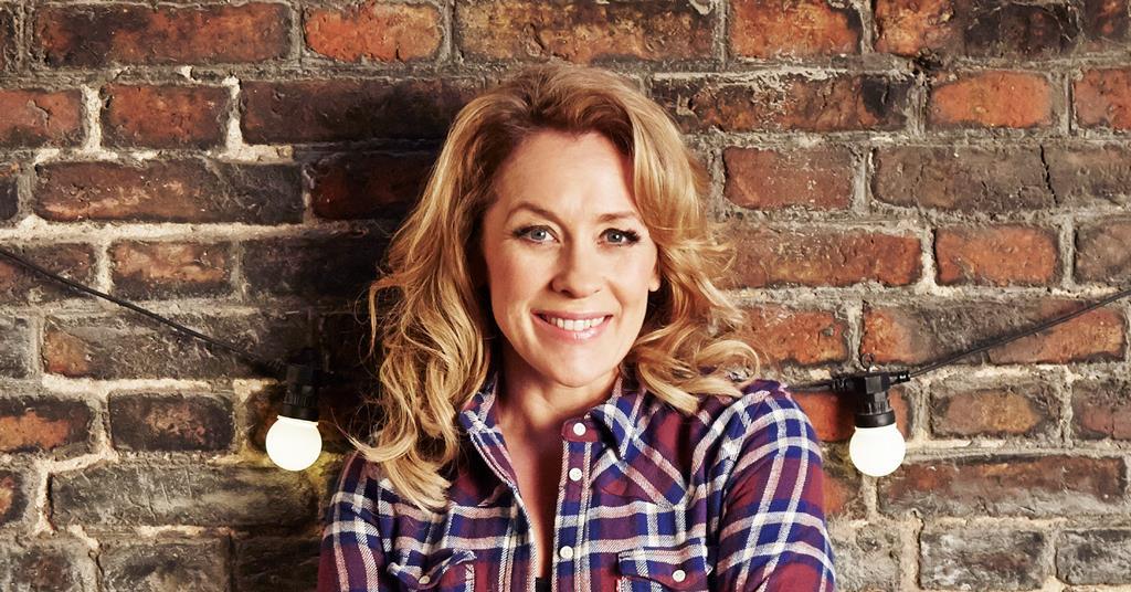 Sarah Beeny | People | Retail Trust